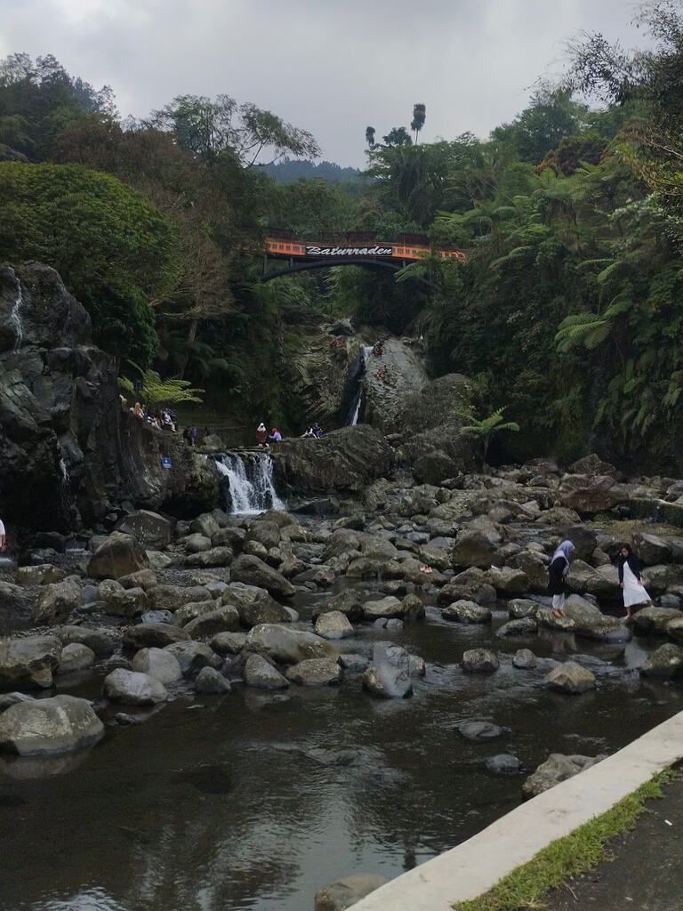 Pesona Alam dan Wisata seru di Lokawisata Baturaden - Alam - mijil.id